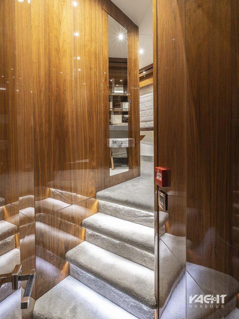 Motor yacht After 8 II - Sunseeker - Yacht Harbour