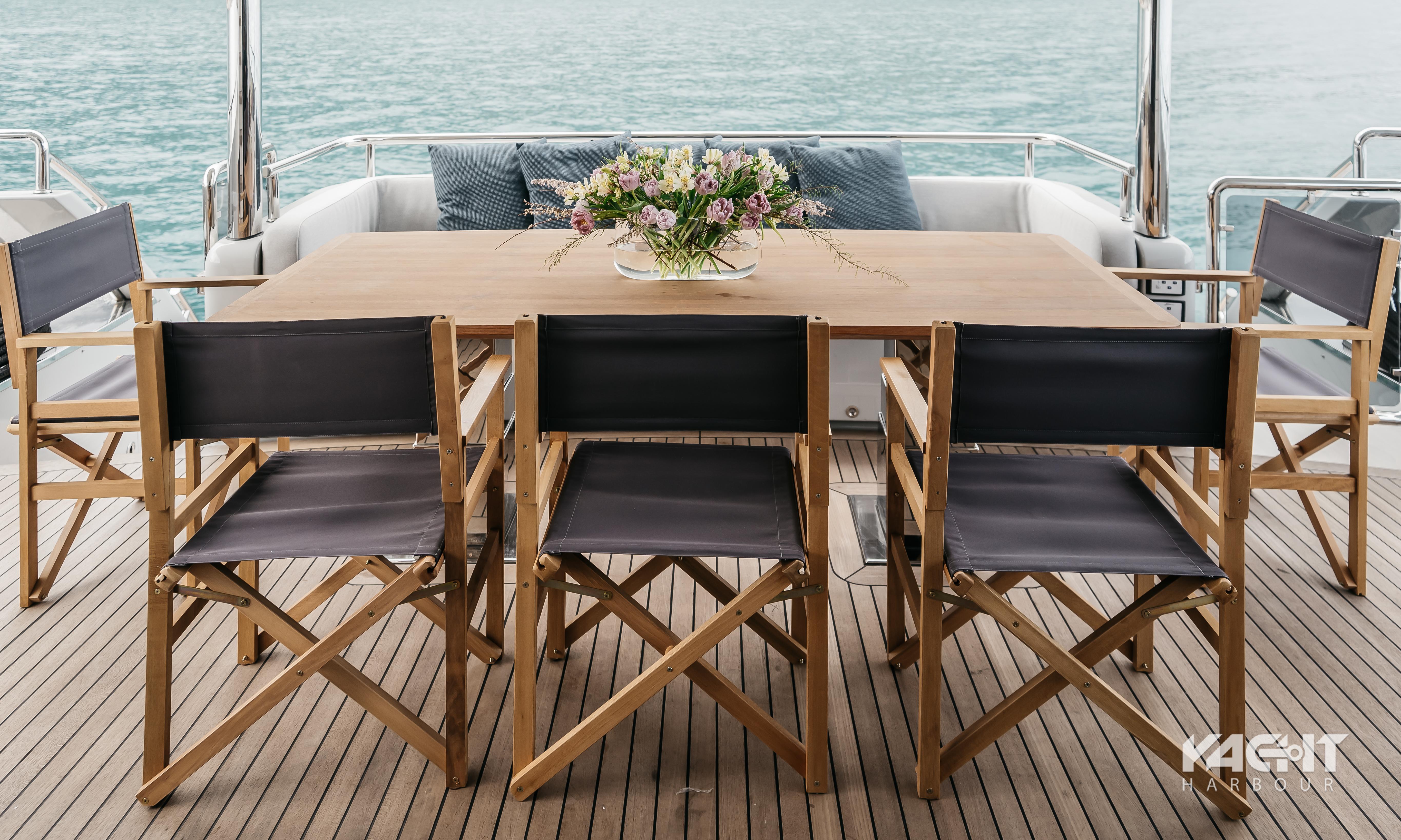 Motor yacht Bering 92 Papillon - Bering Yachts - Yacht Harbour