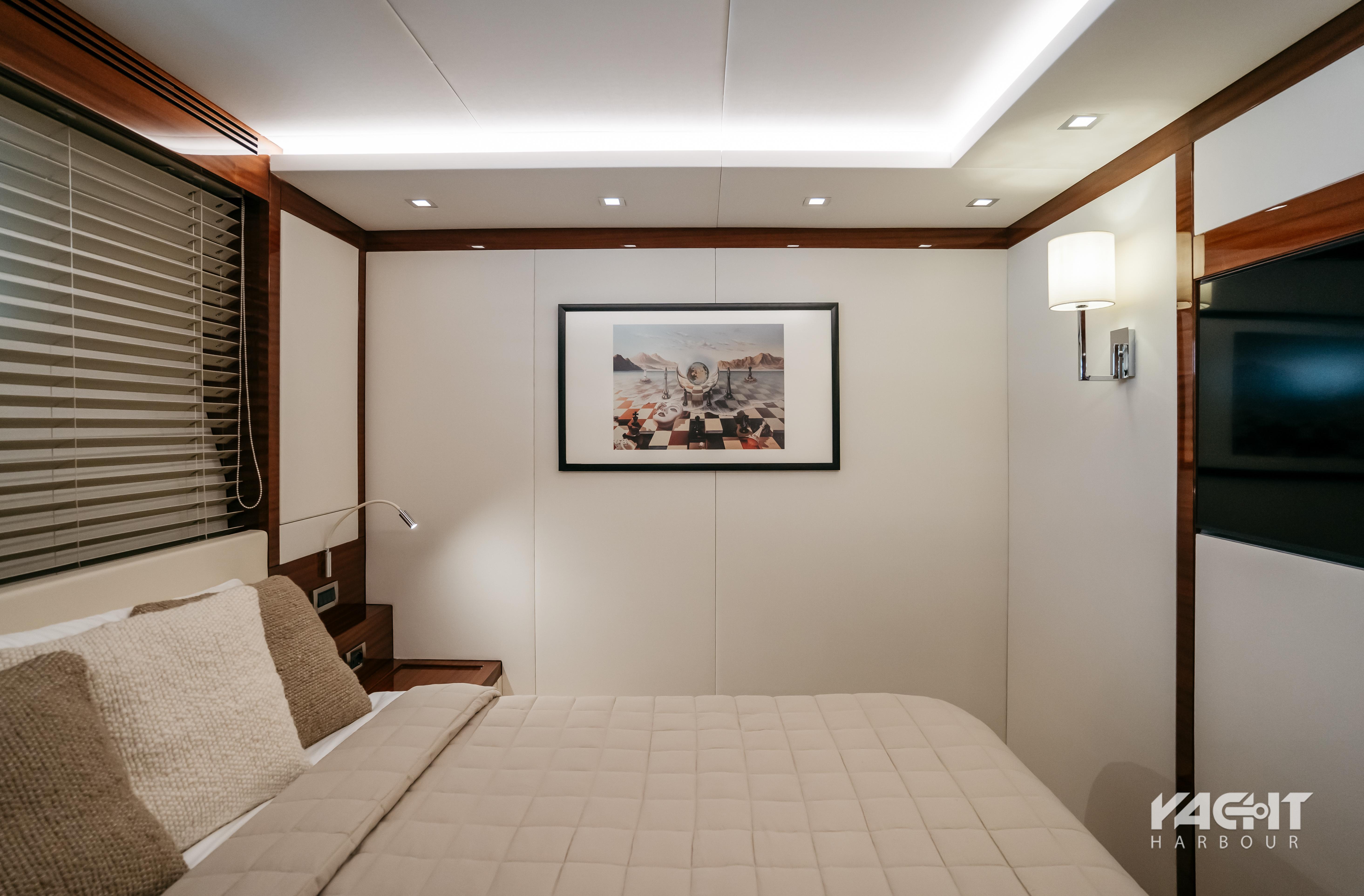 Motor yacht Bering 92 Papillon - Bering Yachts - Yacht Harbour