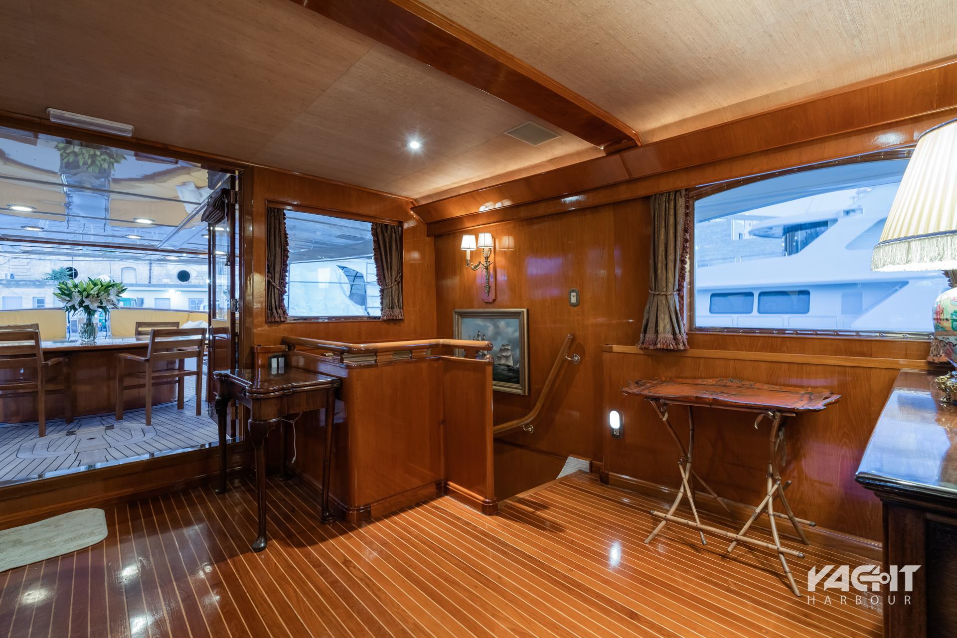 Motor yacht Lady Goodgirl - Hall Russel - Yacht Harbour