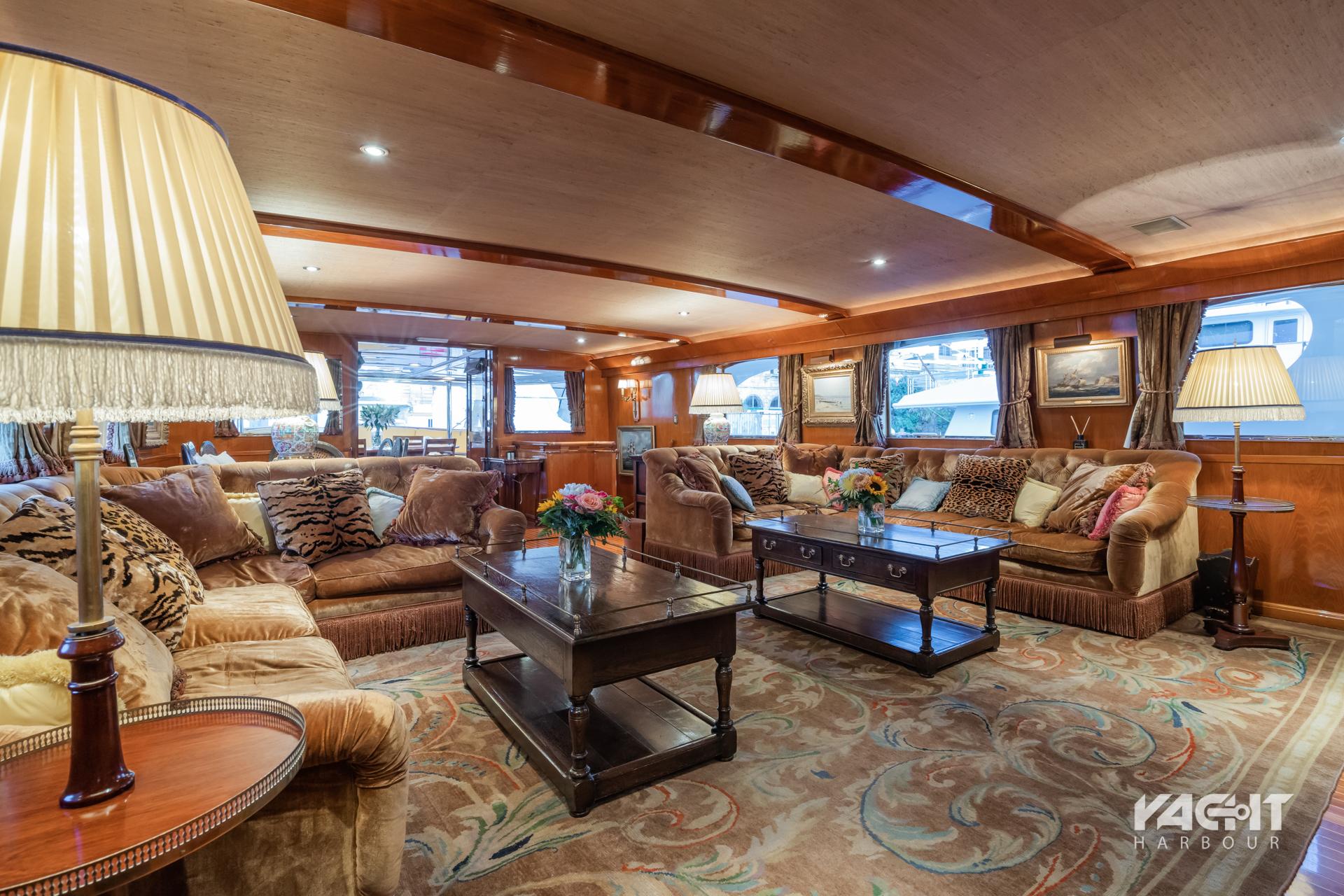 Motor yacht Lady Goodgirl - Hall Russel - Yacht Harbour
