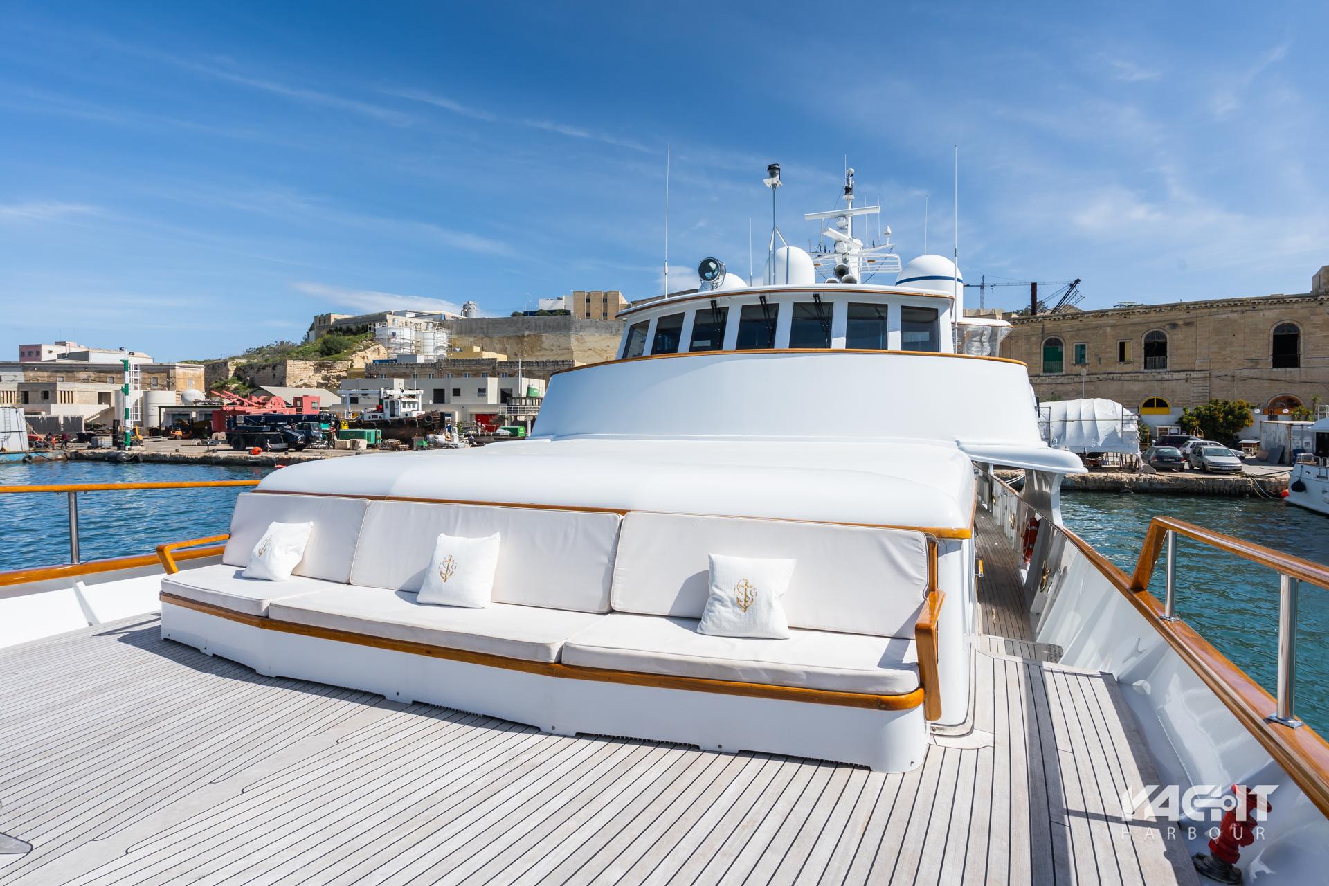 Motor yacht Lady Goodgirl - Hall Russel - Yacht Harbour
