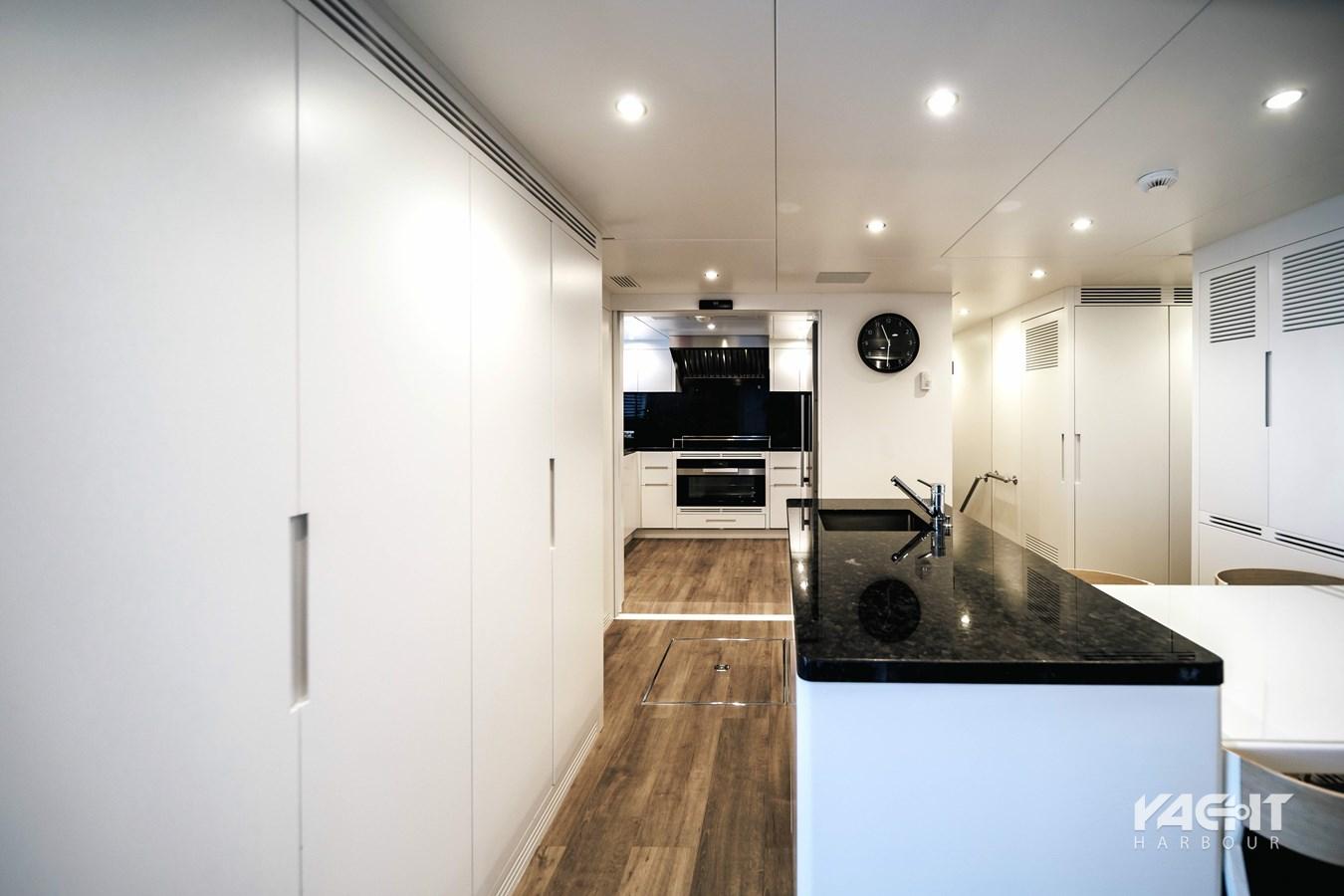 Motor yacht Exinity - Benetti - Yacht Harbour