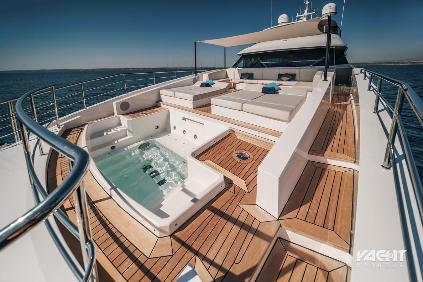 Motor yacht Exinity - Benetti - Yacht Harbour