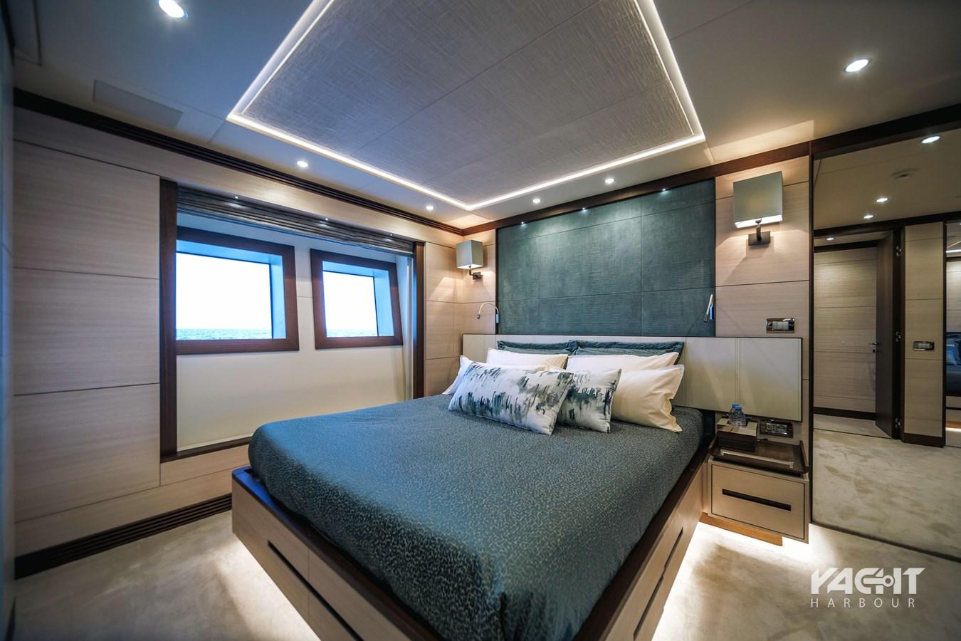 Motor yacht Exinity - Benetti - Yacht Harbour