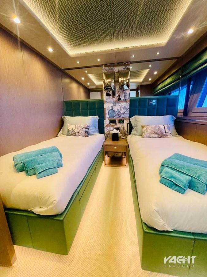 Motor yacht Skye - Sunseeker - Yacht Harbour