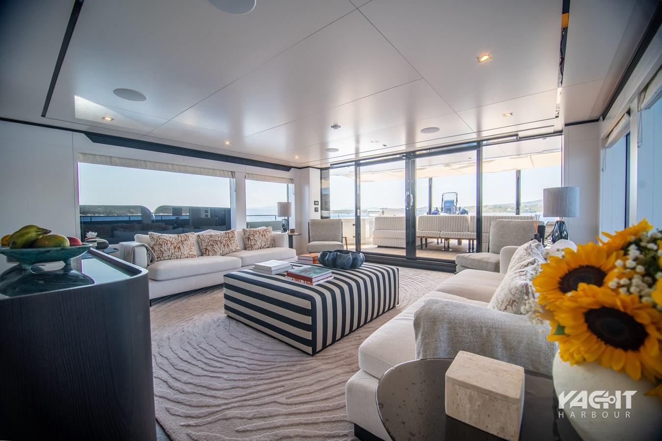 Motor yacht Fox - Pendennis - Yacht Harbour